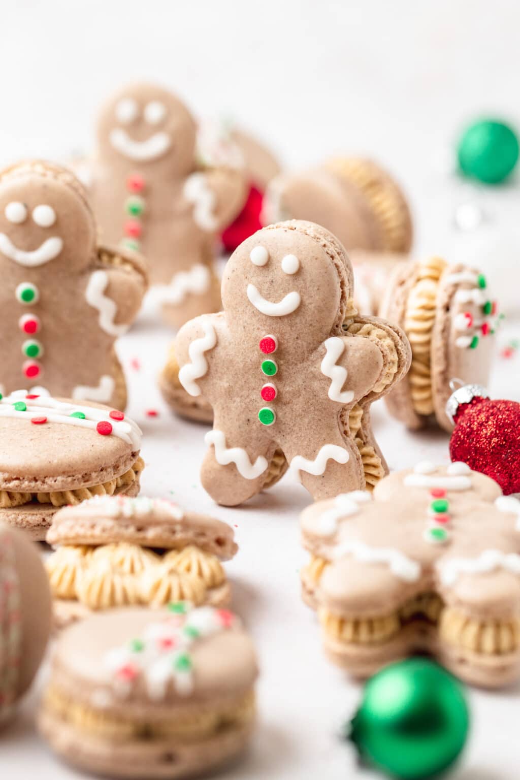 Gingerbread Macarons ~ Barley & Sage